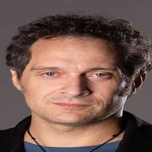 Claudio Santamaria Birthday, Real Name, Age, Weight, Height, Family ...