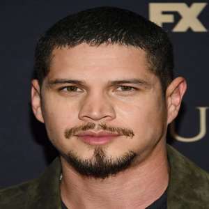 JD Pardo Birthday, Real Name, Age, Weight, Height, Family, Facts ...