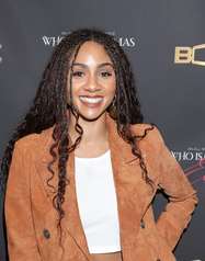 Chelsea Tavares Birthday, Real Name, Age, Weight, Height, Family, Facts ...