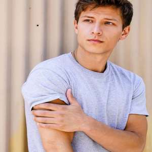 Brandon Butler Birthday, Real Name, Age, Weight, Height, Family, Facts ...