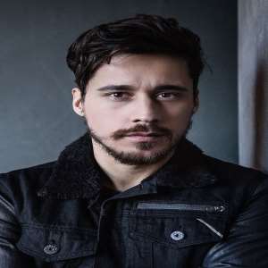 Peter Gadiot Birthday, Real Name, Age, Weight, Height, Family, Facts ...