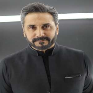 Adnan Siddiqui Birthday, Real Name, Age, Weight, Height, Family, Facts ...