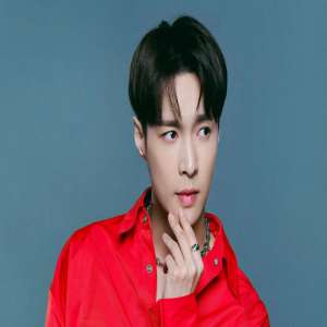 Lay Zhang Birthday, Real Name, Age, Weight, Height, Family, Facts ...
