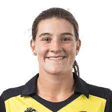 Annabel Sutherland Birthday, Real Name, Age, Weight, Height, Family ...