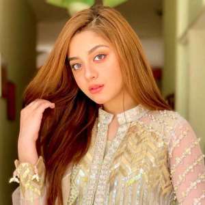 Alizeh Shah Birthday, Real Name, Age, Weight, Height, Family, Facts ...