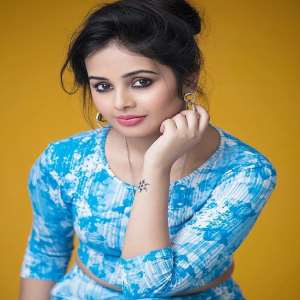 Shivani Rangole Birthday, Real Name, Age, Weight, Height, Family, Facts ...