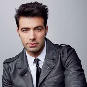 Jencarlos Canela Birthday, Real Name, Age, Weight, Height, Family ...