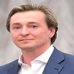 Sergey Bezrukov Birthday, Real Name, Age, Weight, Height, Family, Facts ...