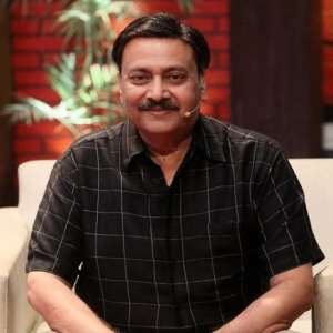 Waseem Abbas Birthday, Real Name, Age, Weight, Height, Family, Facts ...