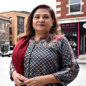 Samina Ahmad Birthday, Real Name, Age, Weight, Height, Family, Facts ...