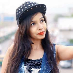 Dhinchak Pooja Birthday, Real Name, Age, Weight, Height, Family, Facts ...