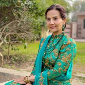 Munazzah Arif Birthday, Real Name, Age, Weight, Height, Family, Facts ...