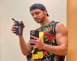 Alex Brueckner Birthday, Real Name, Age, Weight, Height, Family, Facts ...