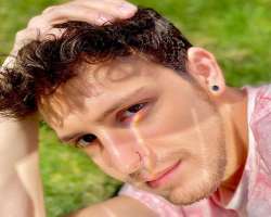 Alex Brueckner Birthday, Real Name, Age, Weight, Height, Family, Facts ...