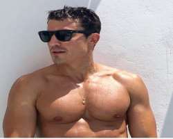 Alex Gonzalez Birthday, Real Name, Age, Weight, Height, Family, Facts ...