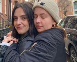 Alexis G. Zall Birthday, Real Name, Age, Weight, Height, Family, Facts ...