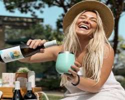 Alix Traeger Birthday, Real Name, Age, Weight, Height, Family, Facts ...