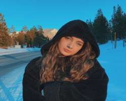 Amanda Pavillard Birthday, Real Name, Age, Weight, Height, Family ...