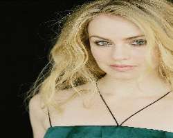 Amanda Schull Birthday, Real Name, Age, Weight, Height, Family, Facts ...