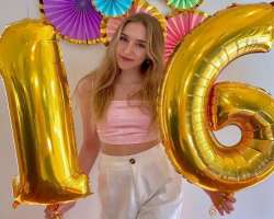 Amelia K Birthday, Real Name, Age, Weight, Height, Family, Facts ...