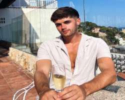 Anthony Cushion Birthday, Real Name, Age, Weight, Height, Family, Facts ...