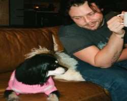 Ashton Irwin Birthday, Real Name, Age, Weight, Height, Family, Facts ...