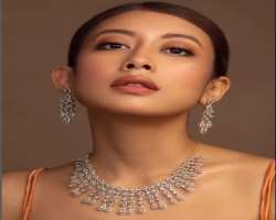 Asmi Shrestha Birthday, Real Name, Age, Weight, Height, Family, Facts ...