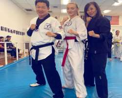 Athena Perample Birthday, Real Name, Age, Weight, Height, Family, Facts ...