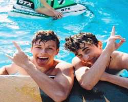 Blake Gray Birthday, Real Name, Age, Weight, Height, Family, Facts ...