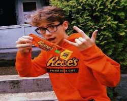 Bruce Wilde Birthday, Real Name, Age, Weight, Height, Family, Facts ...