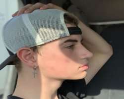 Carson Bennett Birthday, Real Name, Age, Weight, Height, Family, Facts ...