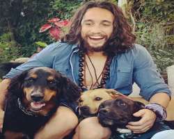 Chester See Birthday, Real Name, Age, Weight, Height, Family, Facts ...