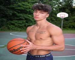 Christian Plourde Birthday, Real Name, Age, Weight, Height, Family ...