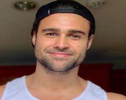 Cody Kearsley Birthday, Real Name, Age, Weight, Height, Family, Facts ...