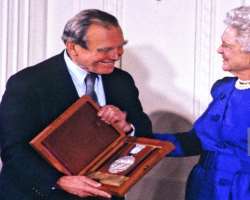 Czeslaw Milosz Birthday, Real Name, Age, Weight, Height, Family, Facts ...