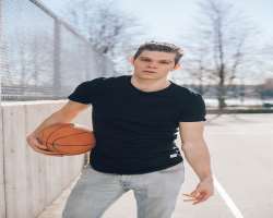 Daniel Diemer Birthday, Real Name, Age, Weight, Height, Family, Facts ...