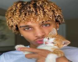 Darrius Barney Birthday, Real Name, Age, Weight, Height, Family, Facts ...