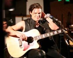 Eric Dill Birthday, Real Name, Age, Weight, Height, Family, Facts ...