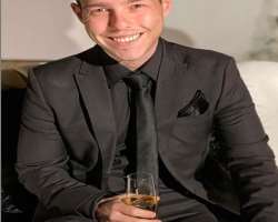 Graham Stephan Birthday, Real Name, Age, Weight, Height, Family, Facts ...