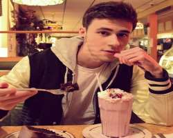 Jack Merridew (YouTuber) Birthday, Real Name, Age, Weight, Height ...