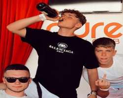 Jed Barker Birthday, Real Name, Age, Weight, Height, Family, Facts ...