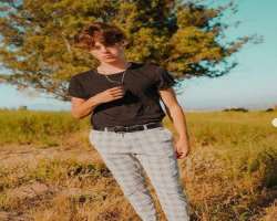 Jeremy Hutchins Birthday, Real Name, Age, Weight, Height, Family, Facts ...