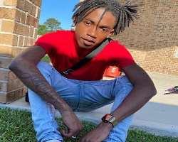 Jhacari Blunt Birthday, Real Name, Age, Weight, Height, Family, Facts ...