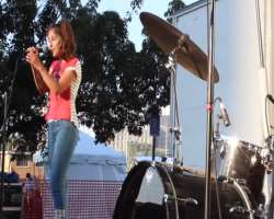 Julie Bella Birthday, Real Name, Age, Weight, Height, Family, Facts ...