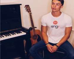 Justin Burke Birthday, Real Name, Age, Weight, Height, Family, Facts ...