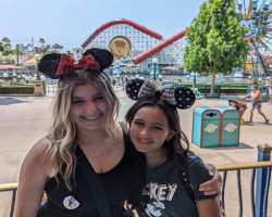 Kaylin Hayman Birthday, Real Name, Age, Weight, Height, Family, Facts ...