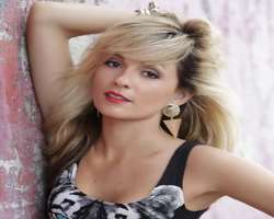 Lindsey Gort Birthday, Real Name, Age, Weight, Height, Family, Facts ...