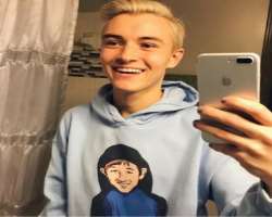 Luke Abercrombie Birthday, Real Name, Age, Weight, Height, Family ...