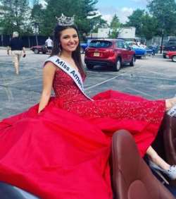 Marcelle LeBlanc Birthday, Real Name, Age, Weight, Height, Family ...