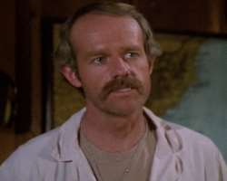 Mike Farrell Birthday, Real Name, Age, Weight, Height, Family, Facts ...